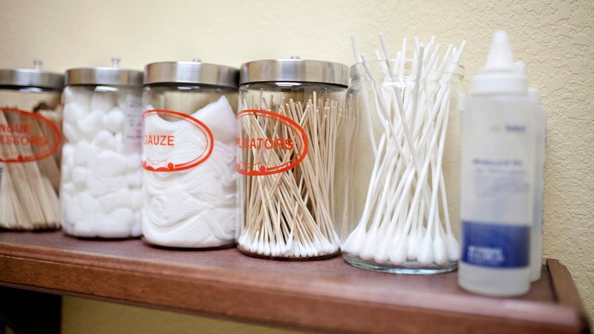 Bersihkan Telinga dengan Cotton Bud, Ini Bahaya yang Ditimbulkan Bersihkan Telinga dengan Cotton Bud, Ini Bahaya yang Ditimbulkan