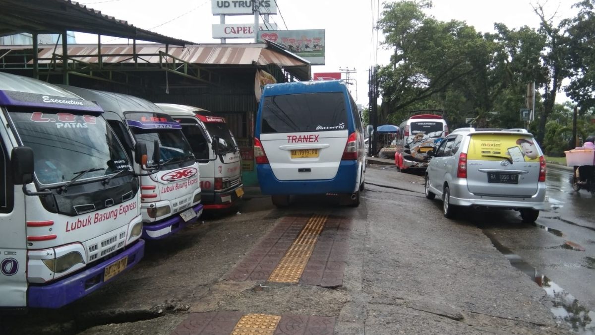 Dipindahkan ke Terminal Anak Air Padang, Ini Kekhawatiran Sopir Bus