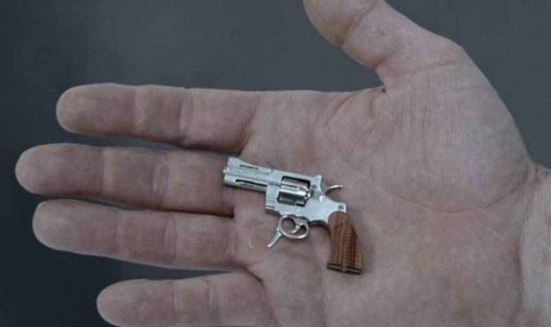 Guinness World Record Nobatkan The Swiss Mini Gun Sebagai Senjata Api ...