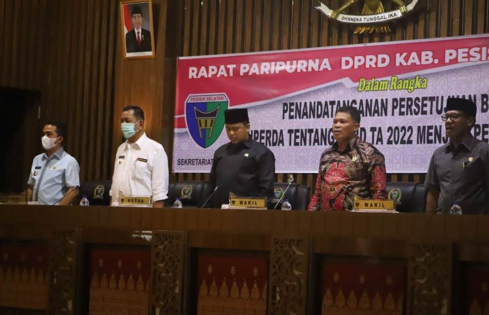 DPRD Pesisir Selatan Sahkan APBD 2022 Sebesar Rp1,66 triliun