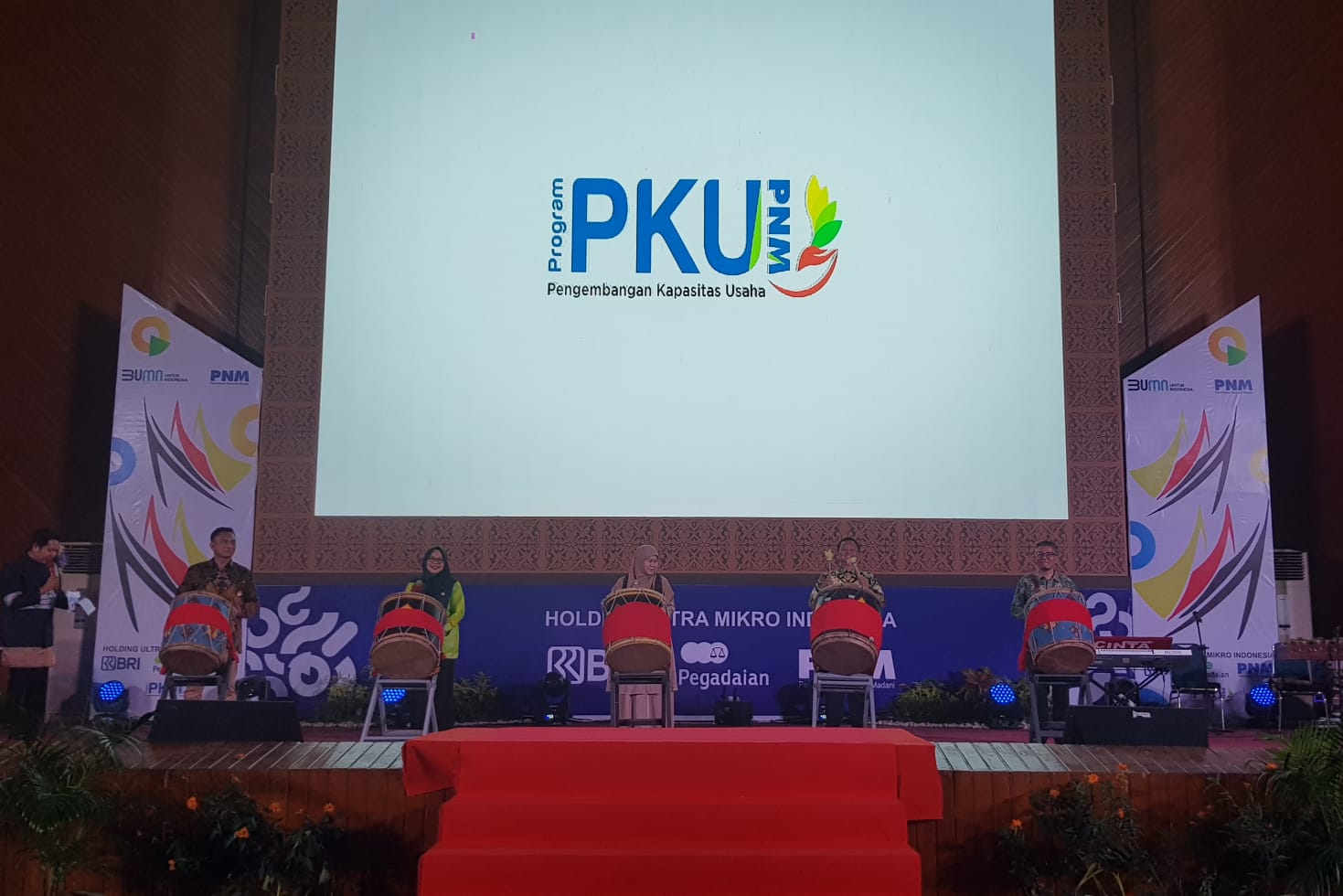 Lewat Program PKU, PNM Gelar Pelatihan Akbar 1.000 UMKM Binaan di Sumbar