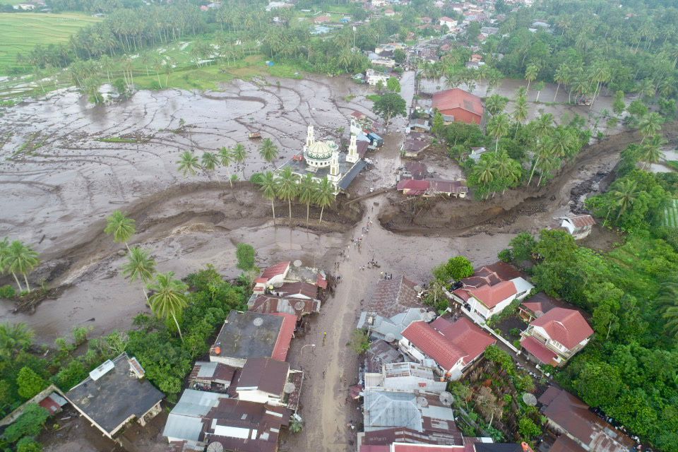Perkembangan Banjir Bandang di Sumbar, BNPB: Korban Meninggal 43 Orang Hingga Senin Siang