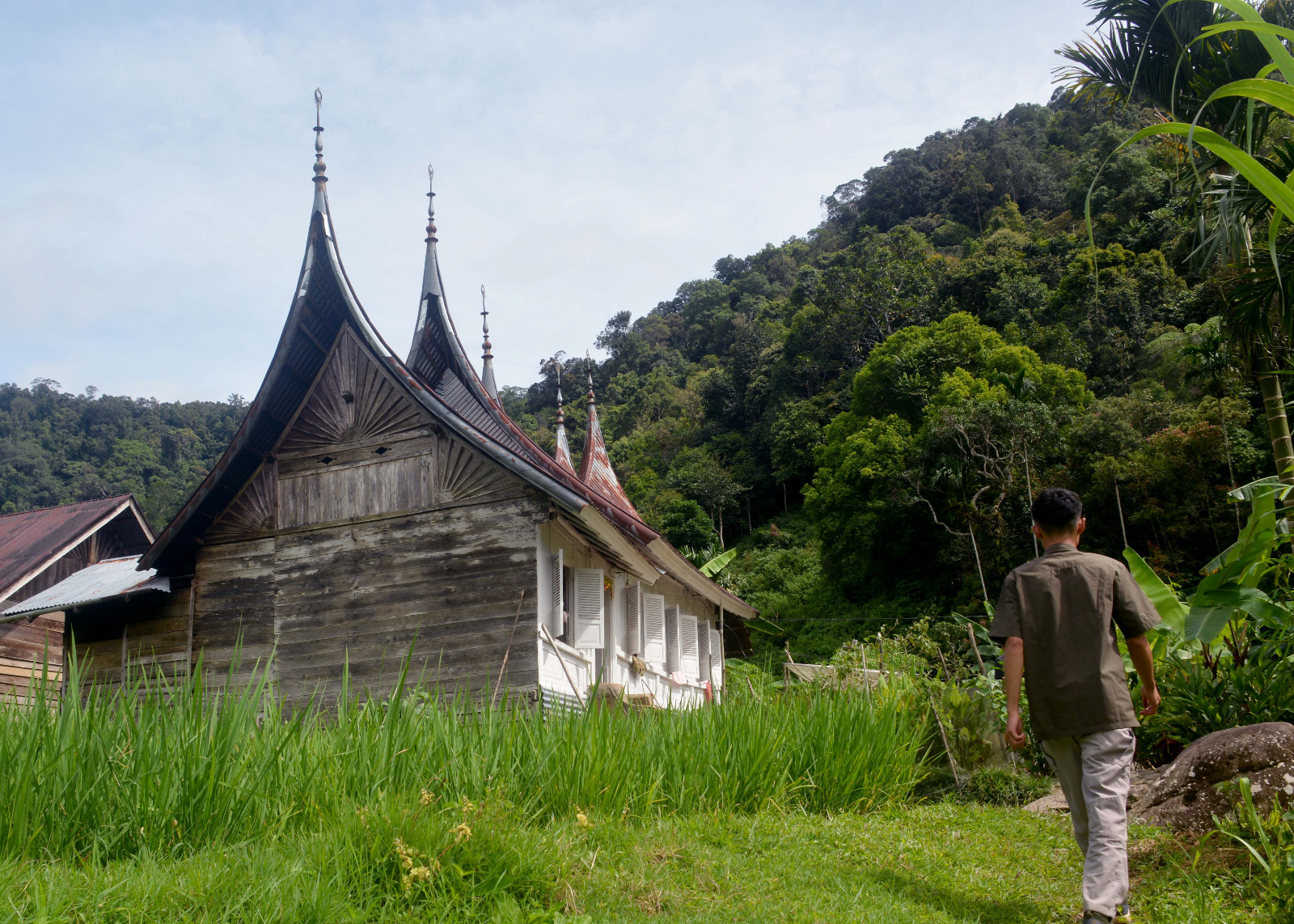 Pelestarian Hutan dan Budaya serta Upaya Menuju Kemandirian Ekonomi ...