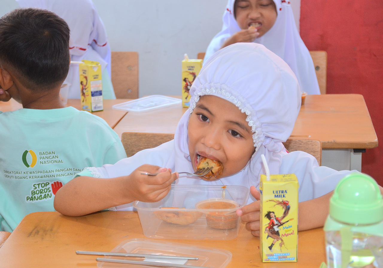 Penuhi Gizi Generasi Emas, Pemko Padang Launching 'Genius'