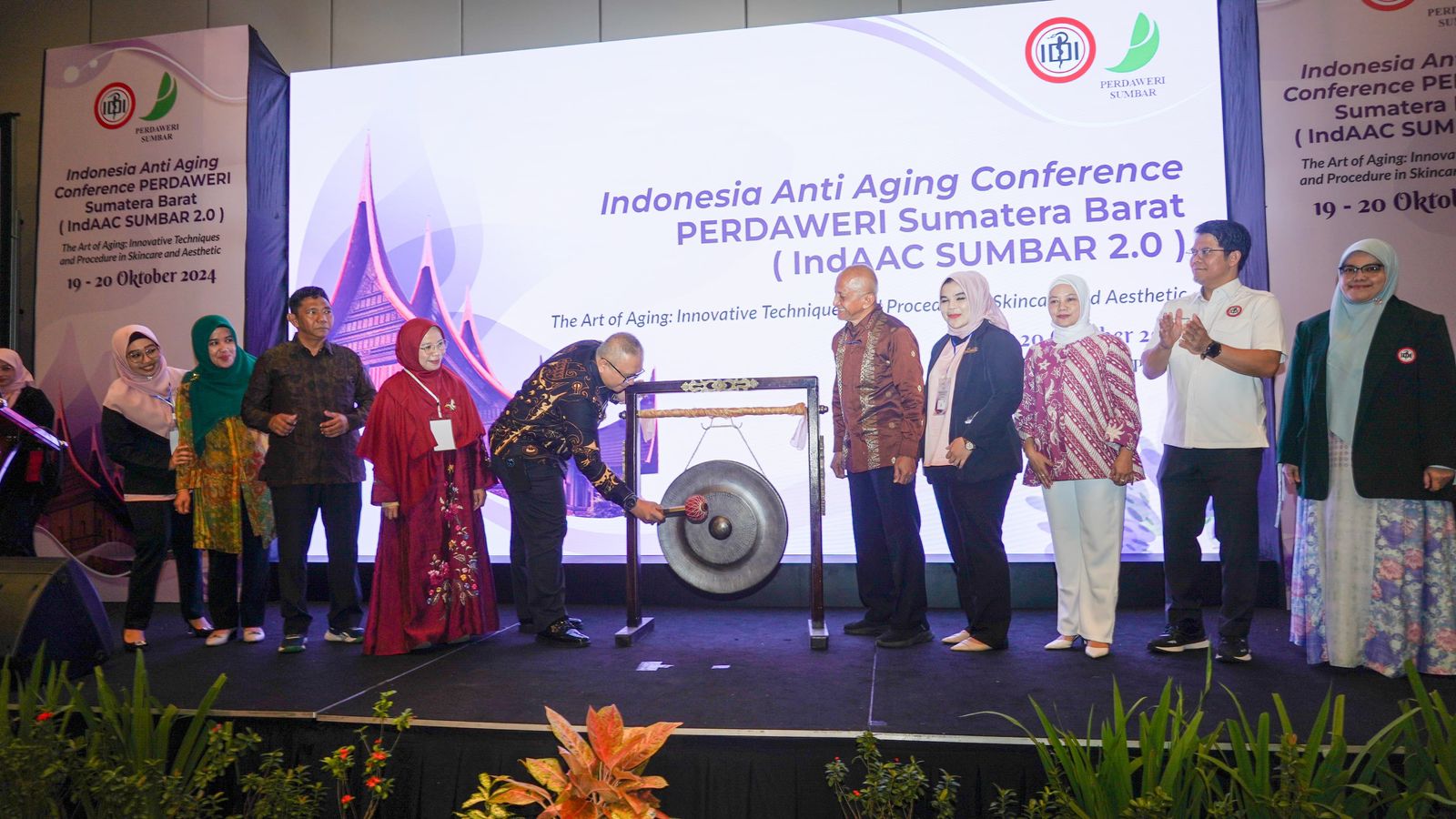 Simposium IndAAC Sumbar 2.0, Andree Algamar: Kota Padang Berpeluang ...