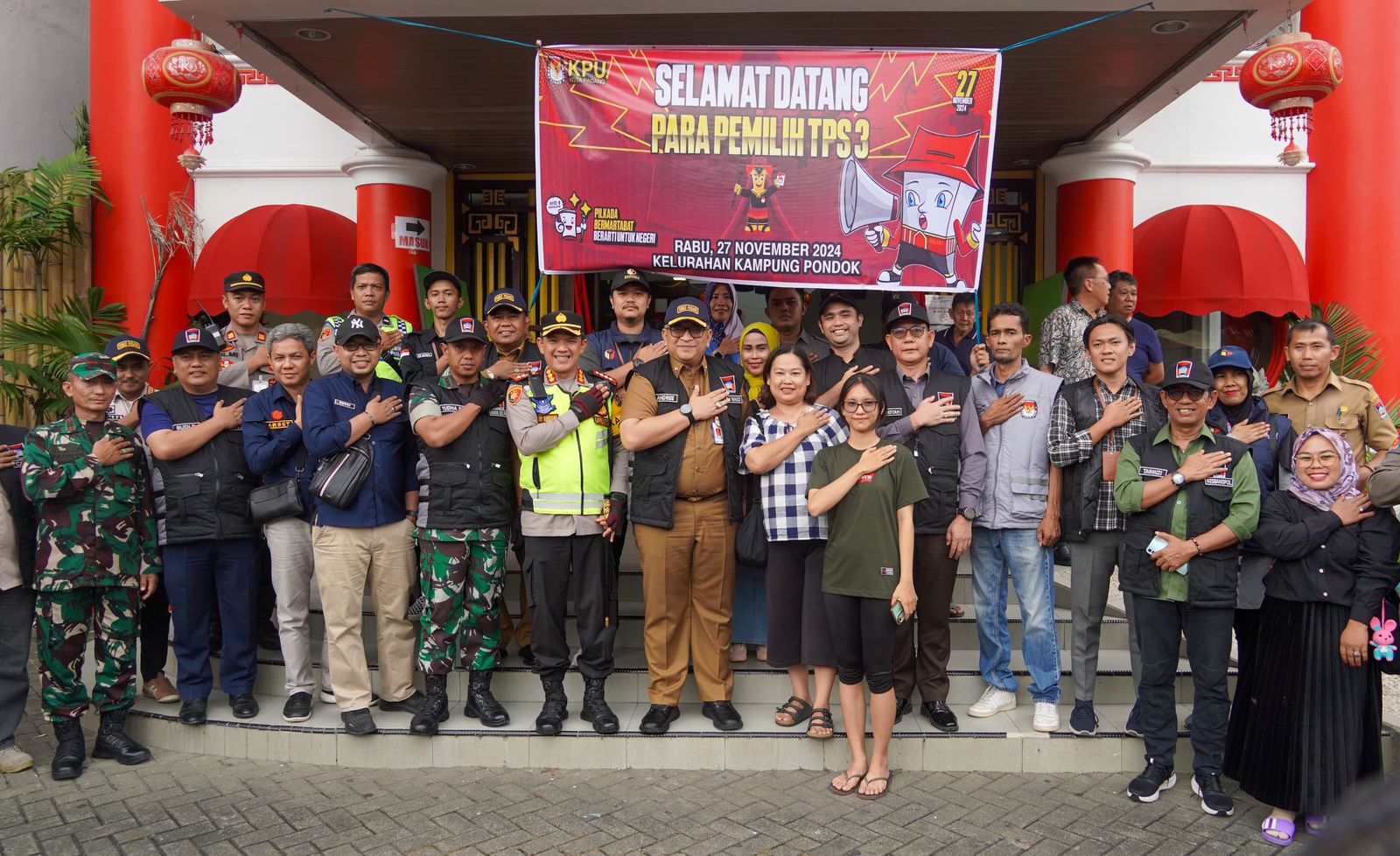 Sambangi Sejumlah TPS, Pj Wako Padang Pastikan Daerahnya Siap Helat Pilkada