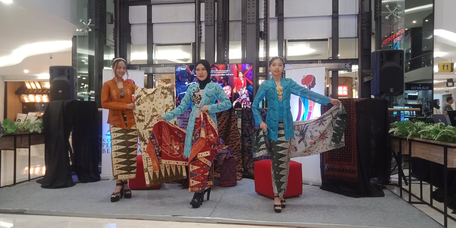 UNESCO Tetapkan Kebaya Sebagai Warisan Budaya Takbenda