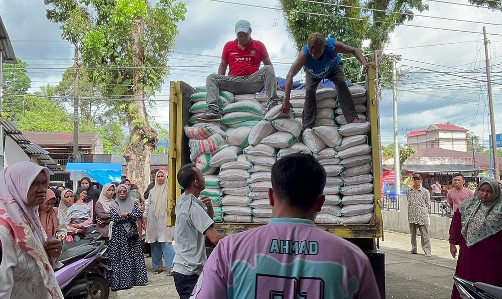 Ketum PAN Intruksikan Kader Berbagi Pangan, Arisal Aziz Salurkan 250 ...
