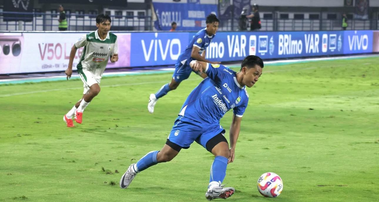 Profil Febri Hariyadi, Pemain Persib yang Dikaitkan dengan Semen Padang FC